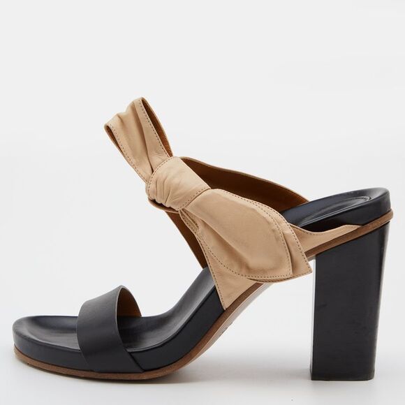 Chloe | Shoes | Chloe Blackbeige Leather Fod Flower Block Heel Sandals ...